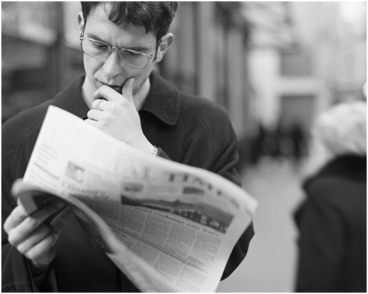 How to read a newspaper article to improve your English? - eAge Tutor